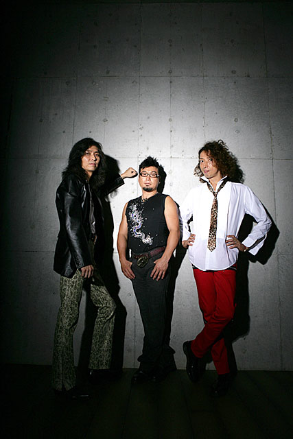 「THE KEY PROJECT（ザ・キー・プロジェクト：工藤哲也、エンリケ、八重樫浩）」の公式サイト